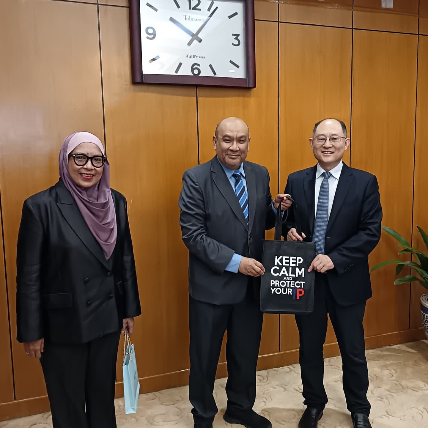 WORKING VISIT BY MYIPO TO CNIPA, BEIJING – The Official Portal of ...